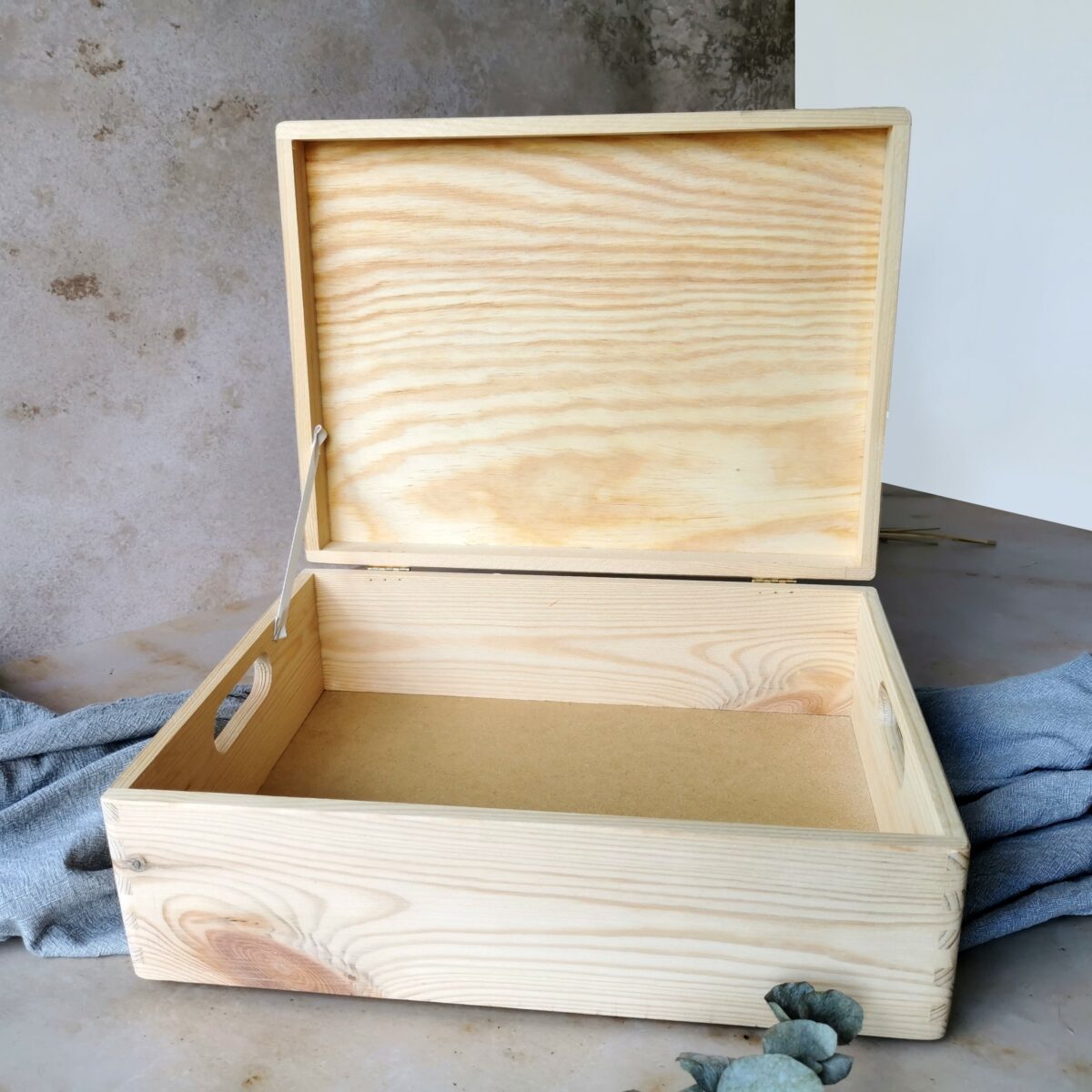 The Classic box - Baby box designs